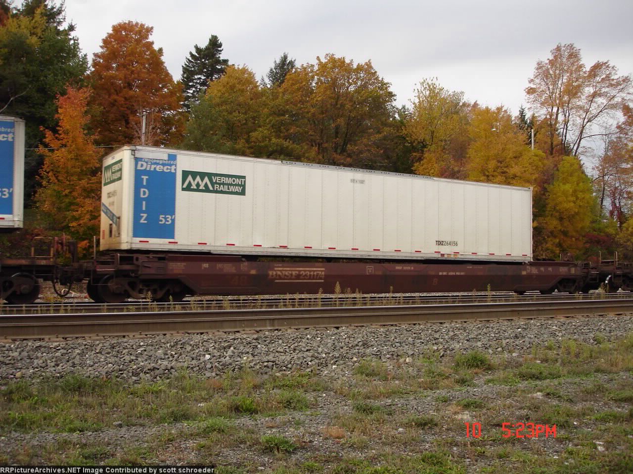 BNSF 231174B Double Stackcar w/TDIZ 264156 Trailer